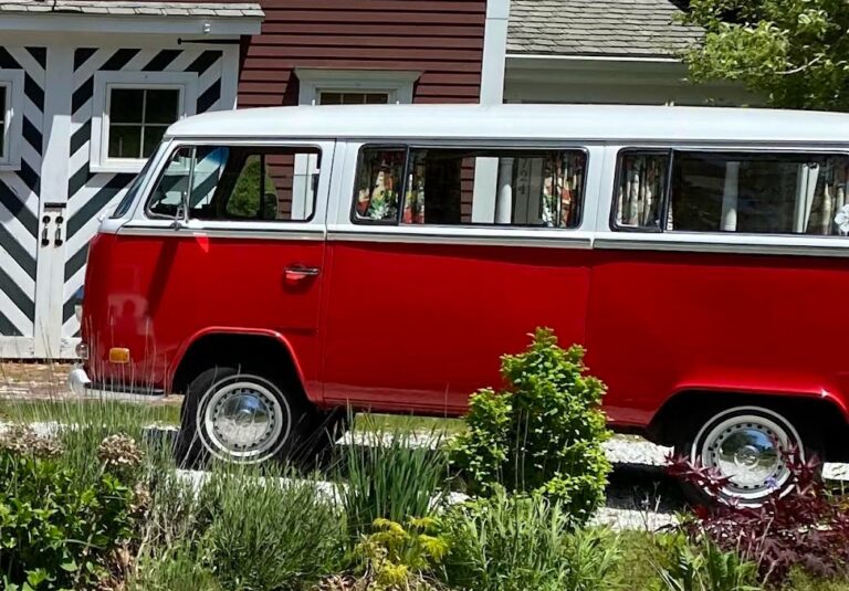 Charlie Buck – 1972 VW Bus Transporter – Cape Cod Classics Car Club
